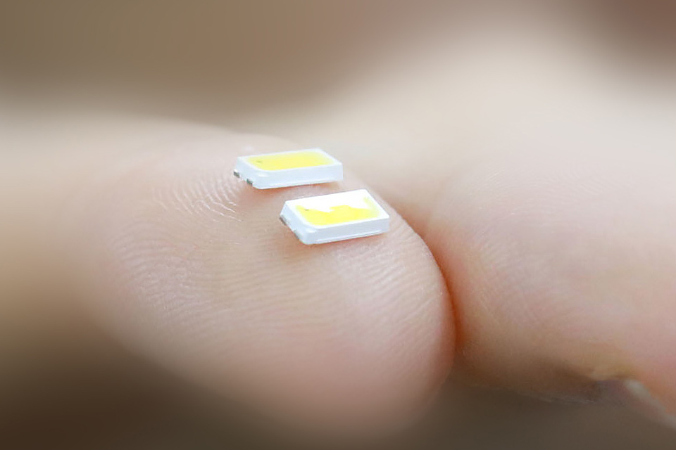 LG Innotek Unveils "Eye Pleasing" LED — LED professional - LED Lighting ...