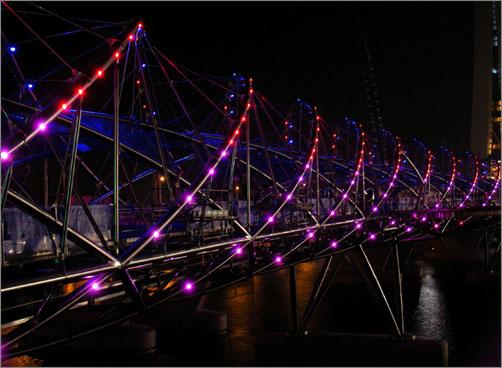 Spacecannon´s LED Custom Fixtures Make Helix Bridge Gleam in Beautiful ...