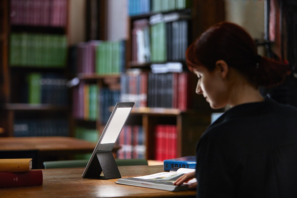 Lighting Science Brings Dual-Spectrum Technology to the Palm of Your ...