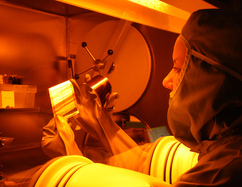 Smart Printing: Fraunhofer IAP Develops Power Generating Films and ...